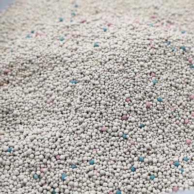 China Custom Fragrance Strong Clumping Bentonite Cat Litter 5mm for Odor Control and Water Absorption for sale