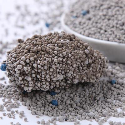 China Custom Fragrance Bentonite Cat Litter Clumping Dust Free 0.8-3.8mm Natural Sodium Based for sale