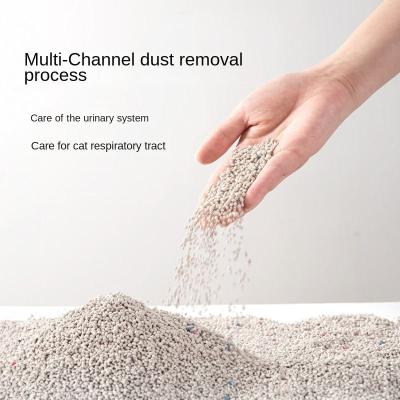 China Natural Clumping Bentonite Cat Litter 0.8-3.5mm Dust-Free Strong Odor Control Bulk for sale