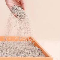 China Dust Free Bentonite Cat Litter 0.8-3.5mm Natural Mineral Odor Lock Control for sale