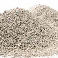 China Premium Bentonite Cat Litter 0.8-3.5mm Strong Clumping Low Dust Natural Clay for Multi-Cat Use for sale