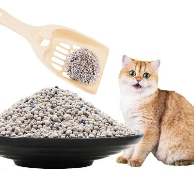 China Fragrance Customizable Clumping Bentonite Cat Litter 0.8-3.5mm for Multi Cat Strong Odor Protection for sale