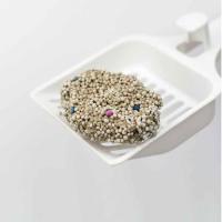 China Custom Scented Bentonite Cat Litter with Strong Absorption Firm Clumps Low Dust for sale