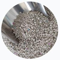 China Ultra Absorbent Bentonite Cat Litter with Hard Clumps and Enhanced Ammonia Control for sale