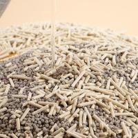 China Eco-Friendly Tofu Bentonite Strong Clumping Quick Absorption Easy Cleaning Natural Flushable Mixed Cat Litter for sale