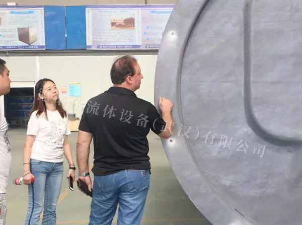 latest company case about Warmly welcome representatives of Hoppecke company to visit our factory 0