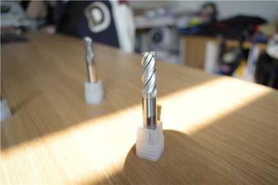 China End Mill For Milling Stainless Steel, Titanium for sale