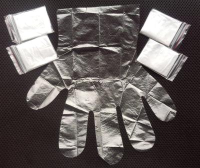 China Individually Packed Disposable PE Gloves 2g Food Grade Clear Biodegradable Gloves for Food Handling for sale