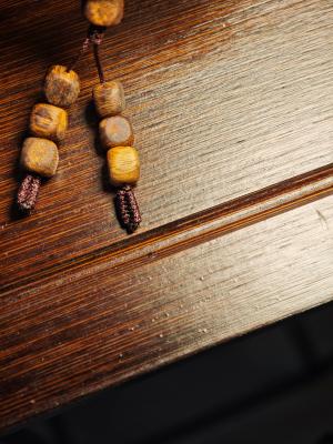 China Hainan Agarwood Wood Pendant Bracelet - 4mm-20mm Bead Size, Natural Qinan Material, Handmade Luxury Accessory for sale