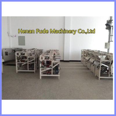 China mung bean peeling machine, pea peeling machaine for sale