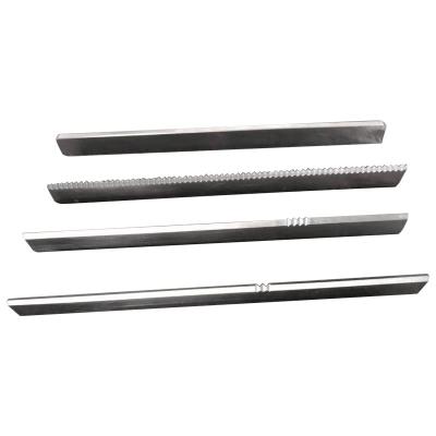 China M2 HSS Sharp Diagonal Zig Zag Blade 58-62HRC Hardness Custom Coating Size for sale