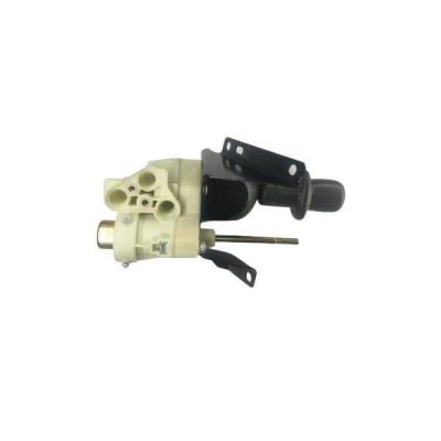 China Tractor Hand Brake Valve 9617242050 for Mercedes Benz MAN Scania Trucks for sale