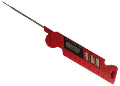 China Super Fast Digital Instant Read Meat Thermometer IP67 Waterproof 3-4 Seconds Response with Inside Magnet for sale
