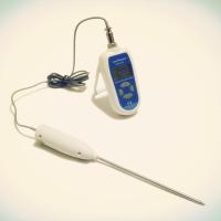 China IP68 Water Resistant Digital Food Thermometer -40°C to 300°C with ±0.5°C Accuracy for sale