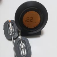 China Fast Read Accurate 50m 572F Bluetooth Food Thermometer for sale