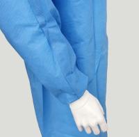 China S&J Manufacturer supply Disposable Sterile Reinforced Hospital clothes AAMI level 2 Non woven doctor nurse medical surgical gown for sale