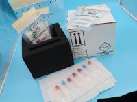 China Refrigerant Gel Ice Pack and 95kPa Plastic Bags for Liquid Blood Sample Collection Box for sale
