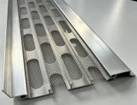 China Heavy Duty Aluminum Gutter Guards With Full Aluminum Construction To Block Leaves for sale