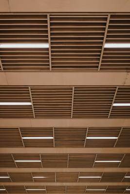China Horizontal Louver Grid Ceiling Panels For Indoor Public Decoration for sale