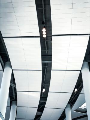 China Large Curved Aluminum Flat Ceiling Panels For Airport Interior Project for sale