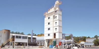 China LB2500 Forced Asphalt Mixing Plant 200t/H Batch Mix with Steel Structure Foundation for sale