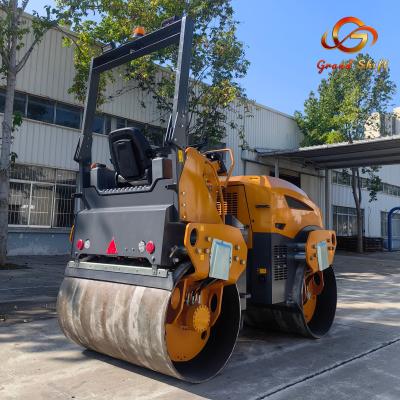 China Road Roller 36KN Continuous Operational Vertical Vibration Double Drum Compactor for sale