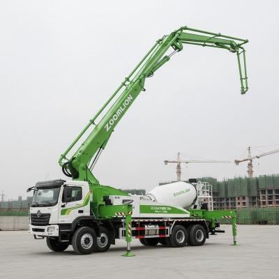China Zoomlion ZLJ5530THBK 56m Boom Concrete Pump Truck with 180 m³/h Capacity and 13 MPa Pressure for sale