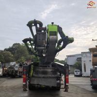 China Zoomlion 56m Boom Reach Concrete Pump Truck With 180 M³/H Output On FAW J6P Chassis for sale