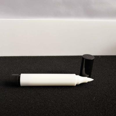 China Different Styles ABS Black Eyeliner Pencil With Fiber Tip Easy Use OEM for sale