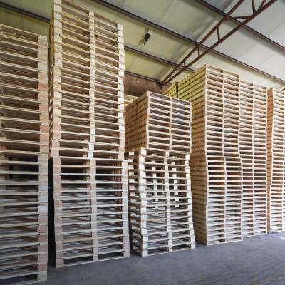 China 1200 X 800 Pine Wood Pallets High Safety Standard Euro Pallet for sale