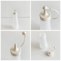 China Plastic Pointed Mouth Ketchup Salad Sauce Squeezing Bottles Dispenser for sale