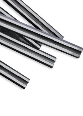 China Electric Planer Part 82x5.5x1.1mm Reversible Wood Planer Blades for Bosch PA1202, DEWALT DW6654 Woodworking Machinery for sale