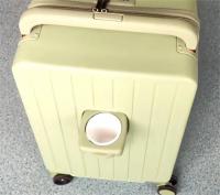 China Multifunctional Spinner Luggage with Eco-Friendly Soft Handle and Waterproof Luxury Carry-on Travel Bag for sale