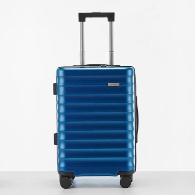 China Drawbars Included and Durable Deep Green Textured Unisex Business Luggage Trolley Set Waterproof TSA Lock Carry-On Size for sale