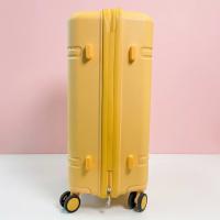China Enjoy Effortless Leisure Trips with Lightweight and Anti-Shock Design Travel Luggage Featuring Silent 360° Spinner Wheels for sale