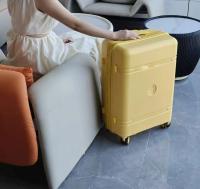China Enjoy Effortless Leisure Trips with Lightweight and Anti-Shock Design Travel Luggage Featuring Silent 360° Spinner Wheels for sale