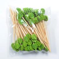 China Creative Wooden Sticks for Disposable Biodegradable 12 Cm Natural Fruit Fork Cocktail for sale