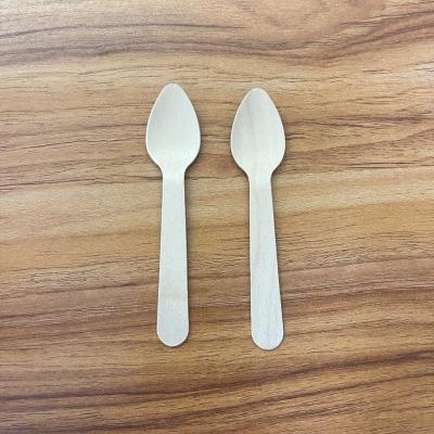 China Disposable Wooden Spoon 15.8cm Eco Friendly Biodegradable Heat Resistant Natural Wood Tableware for sale