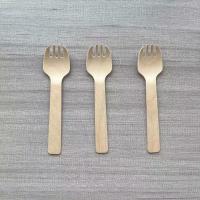 China Disposable Wooden Cutlery Set Knife Spoon 15.8cm Eco Friendly Biodegradable Custom Logo for sale