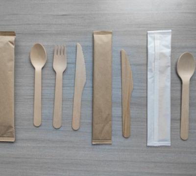 China Eco-Friendly Disposable Wooden Cutlery Set 15.8cm for Camping Biodegradable Natural Color for sale