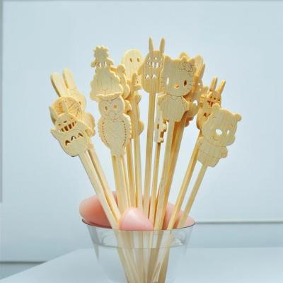 China Custom Size Eco-Friendly Bamboo Skewers 10000pcs Disposable Fruit Sticks for Dessert Cakes for sale