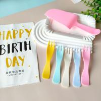 China Disposable Plastic Knife Fork Plate Suit Cake Cutlery Suit for Business Functions for sale