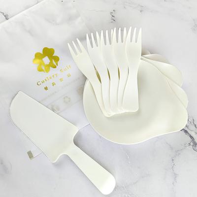 China Disposable Plastic Cake Knife and Fork Set 100-Piece Party Cutlery for Birthday Celebrations for sale