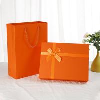 China Custom Logo 100% Paper Christmas Gift Box Eco Friendly Disposable Present Box for Family Friends for sale