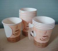 China Custom 5oz 9oz Disposable Paper Coffee Cup with Handle for Hot Tea Drinking for sale