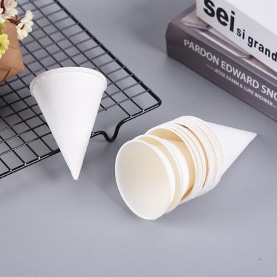 China 4.5 oz White Conical Disposable Paper Cup 67x93mm for Airport Hotel Supermarket for sale