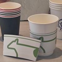 China Disposable Kraft Paper Cup Sleeve 8-14oz Custom Logo Heatproof Hot Cold Drink Protector for sale
