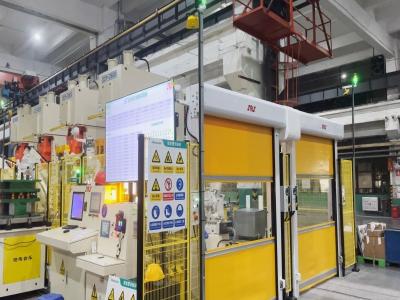 China High Tonnage Robotic Stamping Line 1500T-2500T Energy Saving for Auto Body Panels for sale