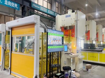 China High Capacity Robotic Stamping Line 1200T 2500T Press Automation Solution for sale