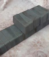 China VRB-25 Beacon Motor Ceramic Ferrite Magnets C5 Grade Customized Irregular for sale